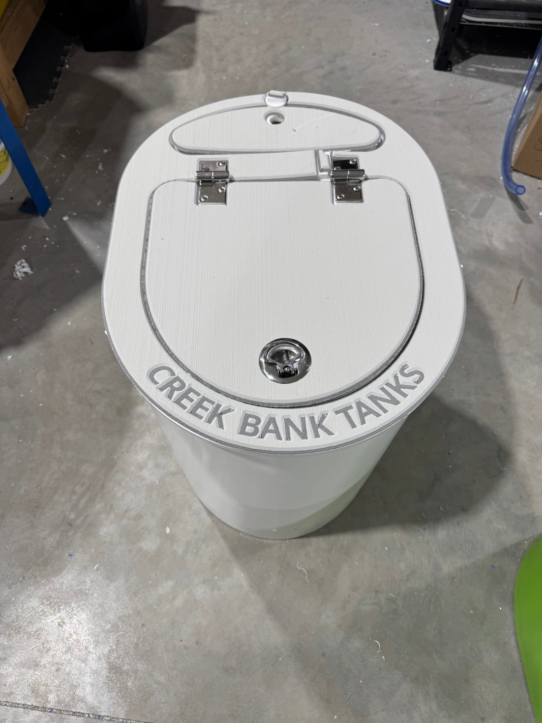 Scratch and Dent Tanks – Creek Bank Tanks LLC